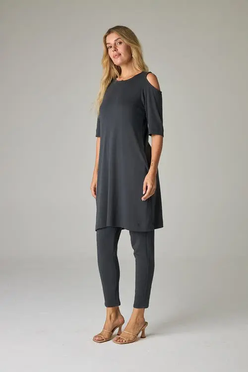 EAVOLU Caspian Eco-luxe Rib Cold-shoulder Tunic/dress - Slate