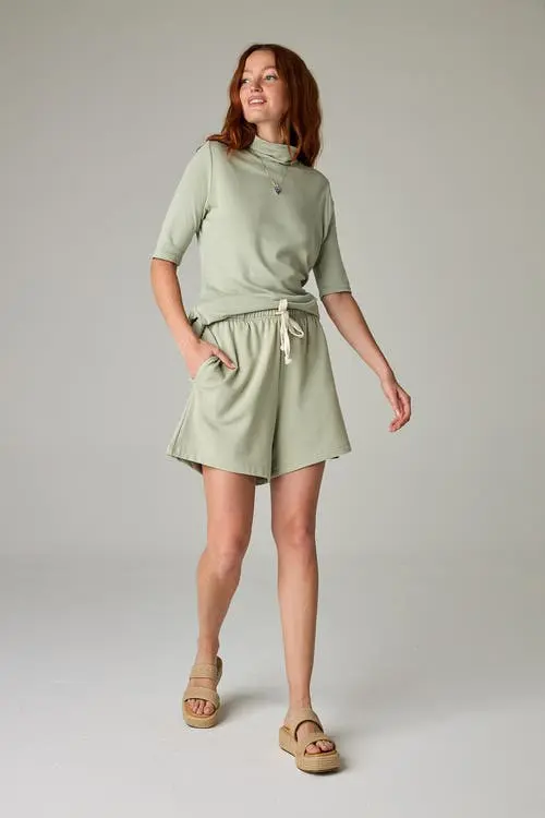 EAVOLU Acadia Aspen Eco-luxe Rib Short-sleeve Top - Fern