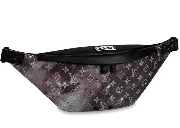 LOUIS VUITTON Discovery Bumbag Monogram Galaxy - Black