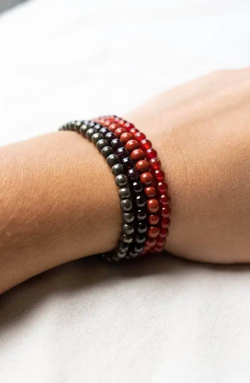 TINY RITUALS Aries Bracelet Set - Black / Red
