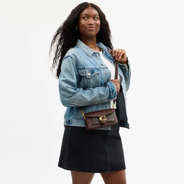 COACH Tabby Shoulder Bag 20 In Signature Canvas - Brass/maple