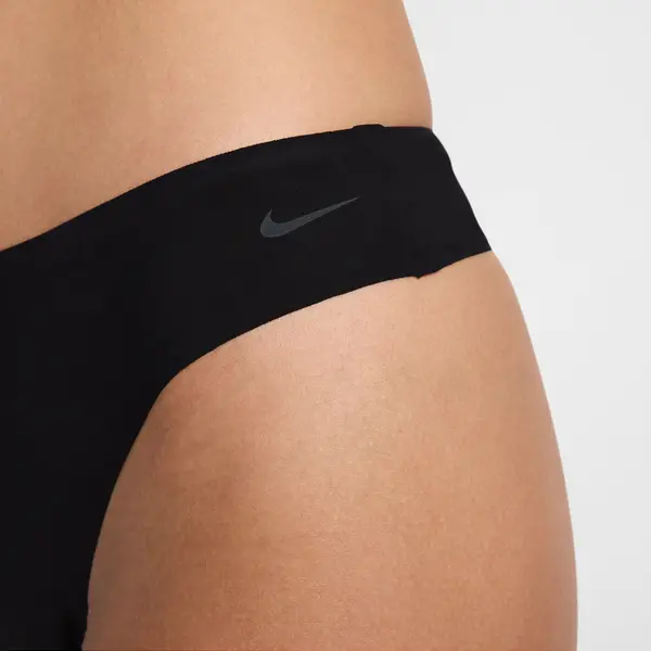 Nike Leak Protection: Period Thong Underwear