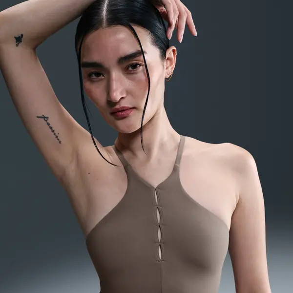 Nike One Keyhole Light-support Padded High-neck Sports Bra - Brown