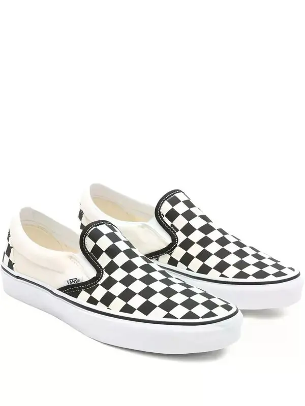 VANS Classic Slip-on Sneakers - Black