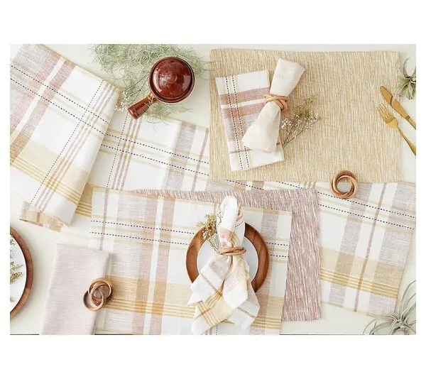 DESIGN IMPORTS Veranda Plaid Table Runner