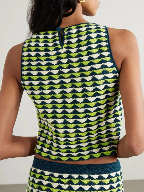Escvdo Motupe Cropped Crochet Top