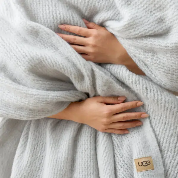 UGG Margot Throw Blanket - Stone