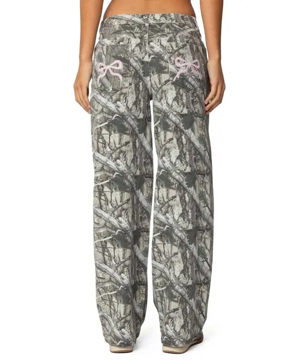 EDIKTED Camo & Bow Low Rise Jeans