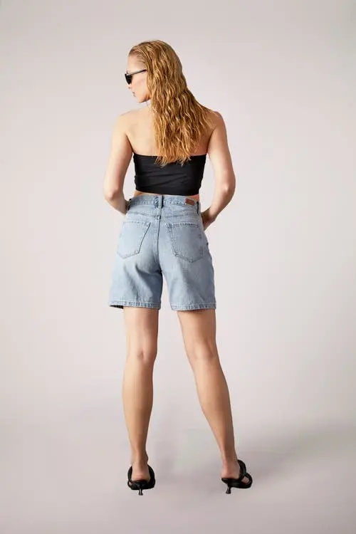 BLUE REVIVAL Midi Denim Shorts