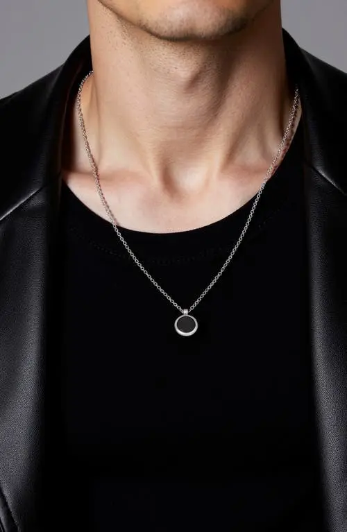 MR. ETTIKA Ettika Circle Stone Onyx Pendant Necklace