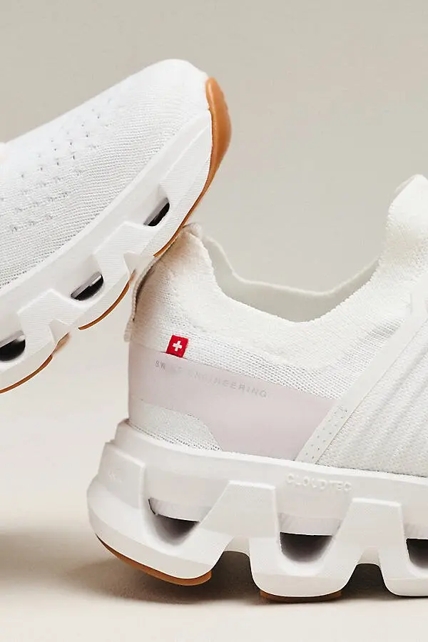 On Cloudswift 4 Sneakers - White Lily