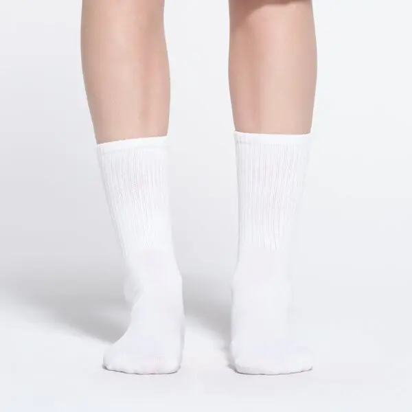 SKIMS Ribbed Crew Socks - Snow