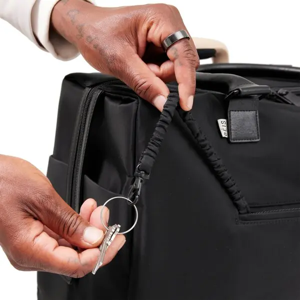 BEIS The Commuter Duffle Bag