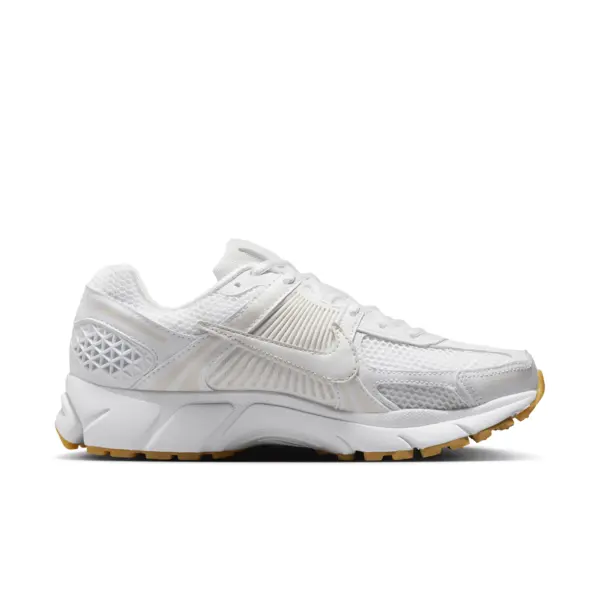 Nike Zoom Vomero Sneakers