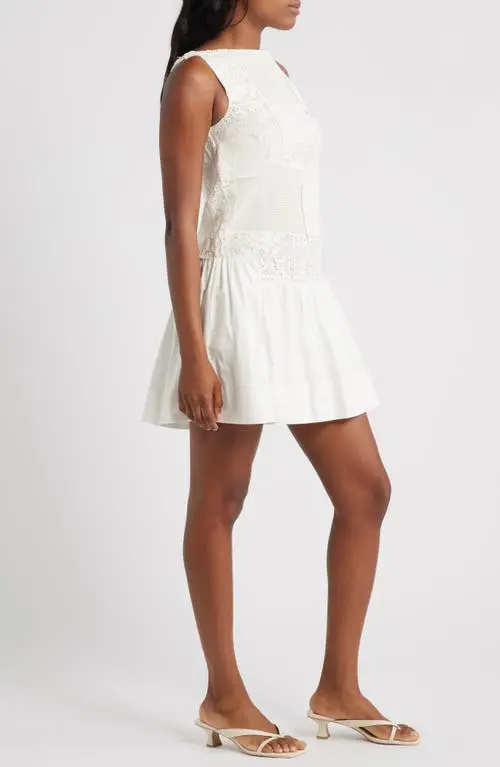 self-portrait azaelea guipure lace dress Self-Portrait Azaelea Guipure Lace Midi Dress White Size US 4 – Celebrity  Owned main image 1