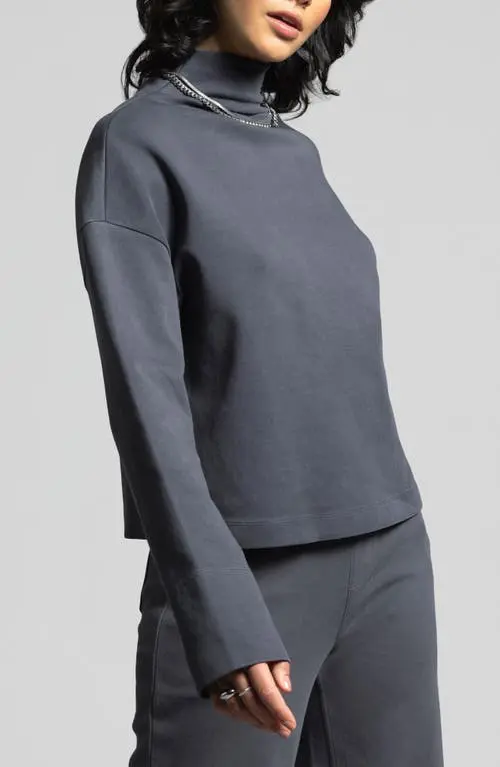 WEEKEND LOS ANGELES Genevieve Turtleneck Sweatshirt