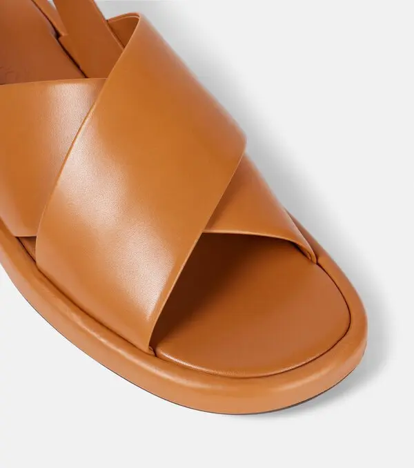 TOD'S Leather Sandals
