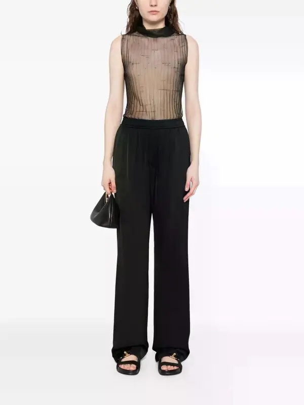 Goen.j Straight Trousers - Black