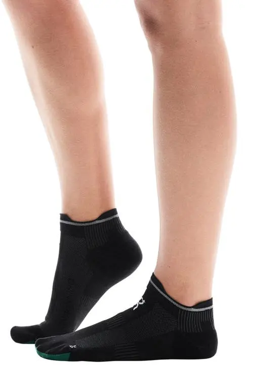 On Elite Run No-show Socks - Black/ Magnet