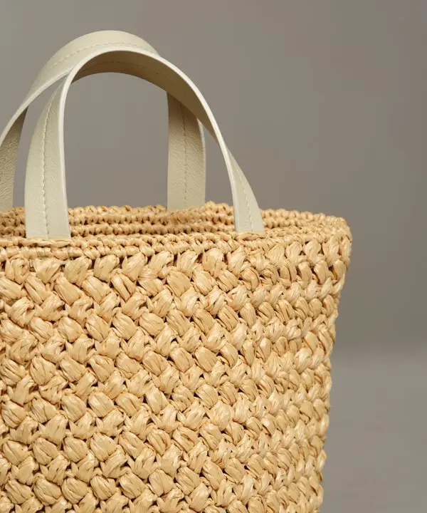 Jenni Kayne Capri Handheld Bag