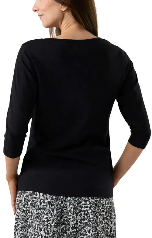 UV SKINZ 3/4 Sleeve Scoop Neck Tee - Black