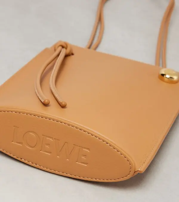 Loewe Pebble Dice Leather Pouch - Neutrals