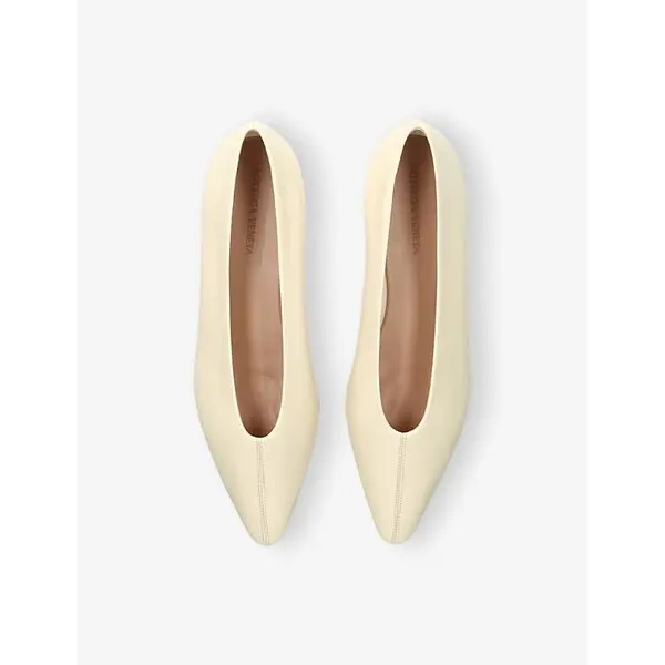 Bottega Veneta Sofia Flat Leather Ballerina Pumps - Bone