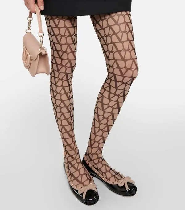 Valentino Garavani Rockstud Patent Leather Ballet Flats