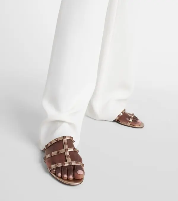 Valentino Garavani Rockstud Leather Sandals - Metallic