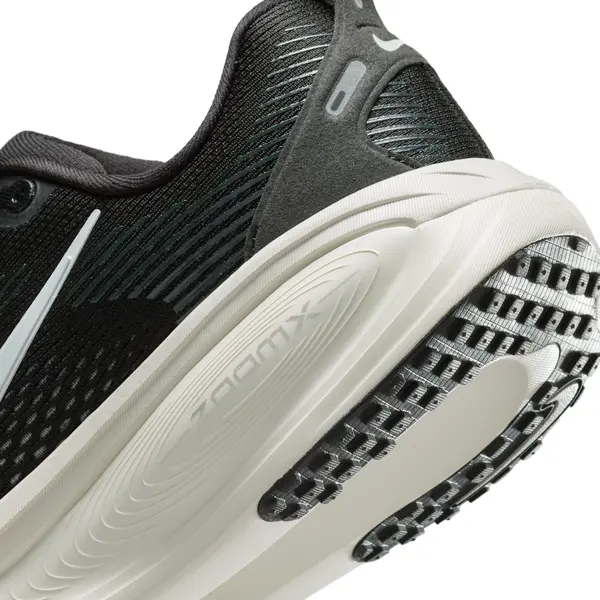 Nike Vomero 18 Road Running Shoes - Black