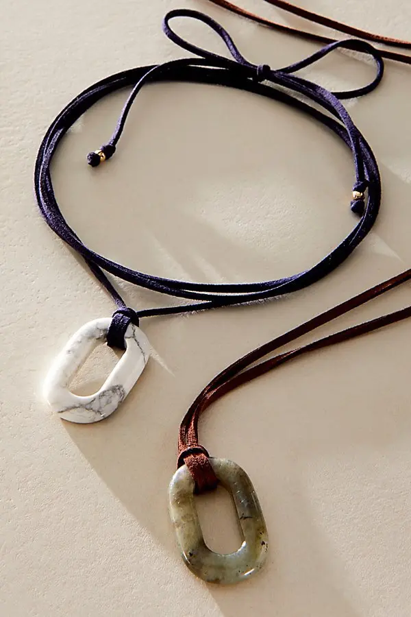 ALV Stone On Suede Necklace - Howlite And Navy