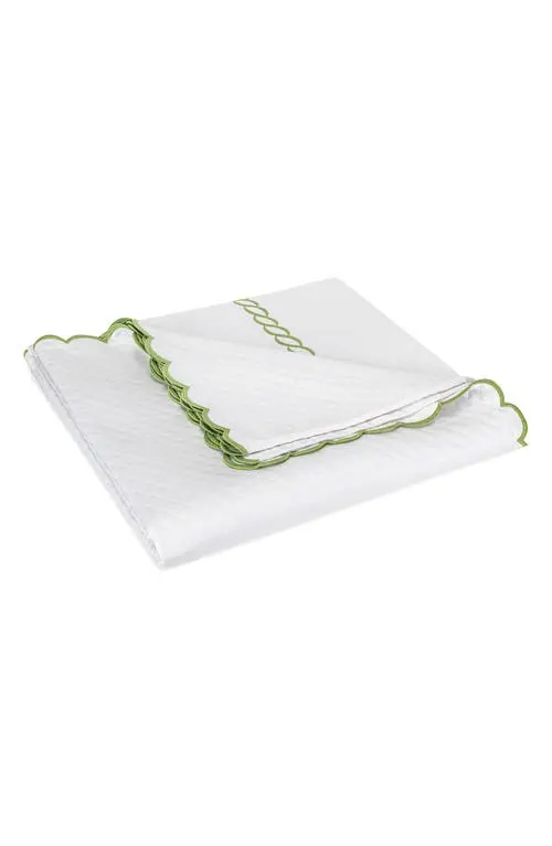 MATOUK Classic Chain Scallop Matelassé Coverlet - Spring Green