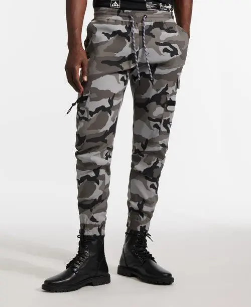 ECKO UNLTD. Several Steps Cargo Jogger - Street Camo