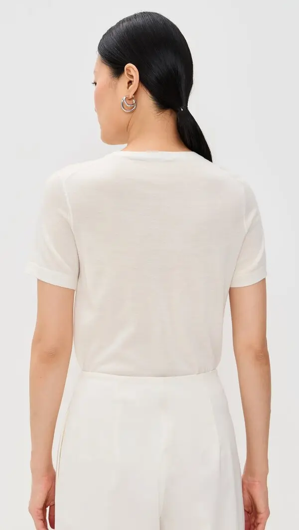 Theory Basic Tee - New Ivory