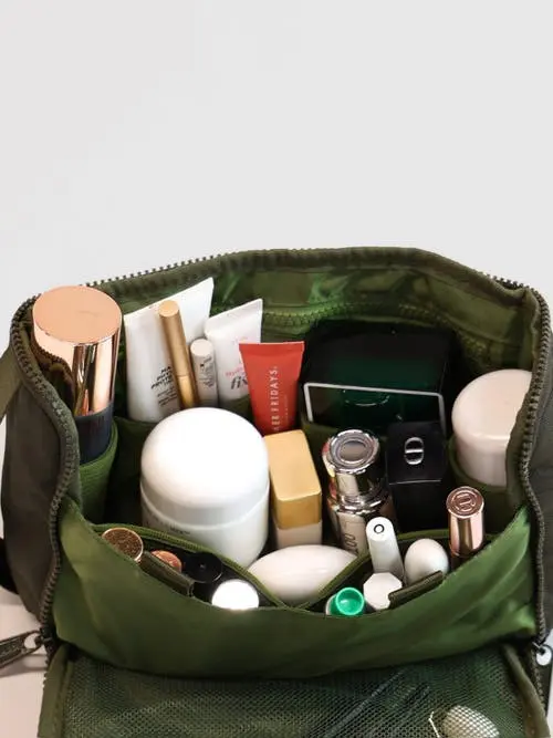 AUGUSTNOA Dopp Kit - Olive Green