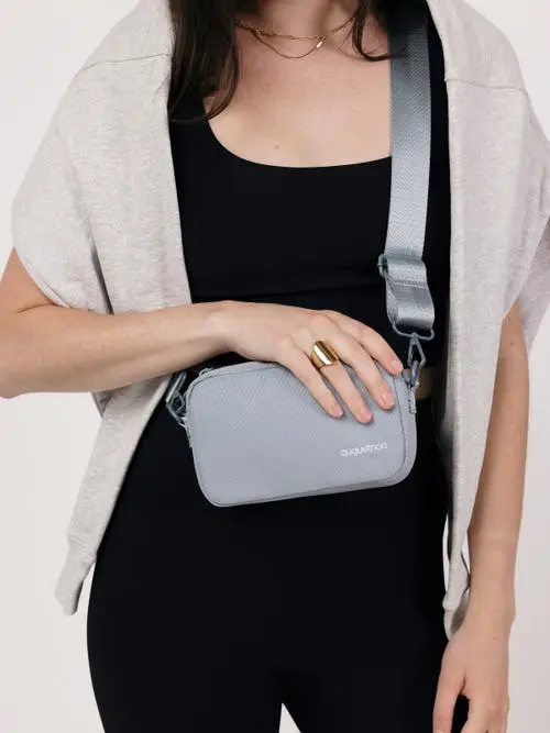 AUGUSTNOA Fanny Pack Crossbody Bag - Blue