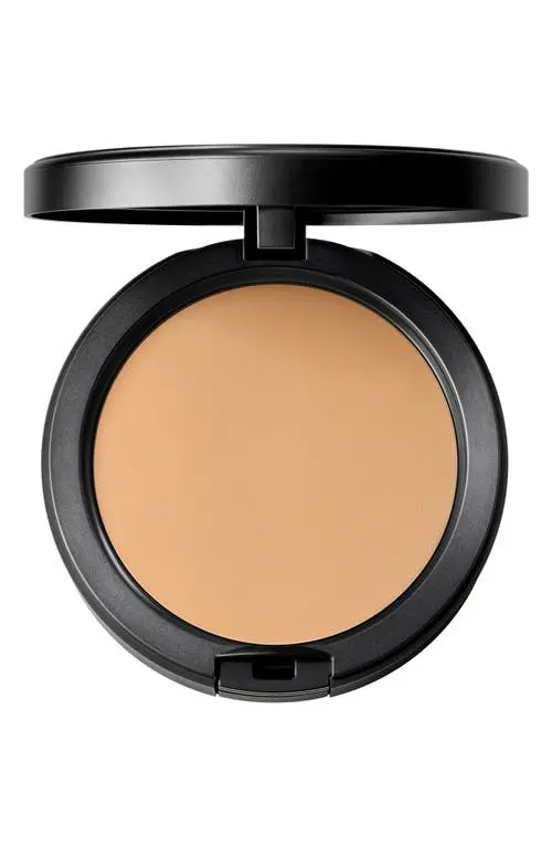MAC COSMETICS Studio Fix Powder Plus Foundation - Nc20