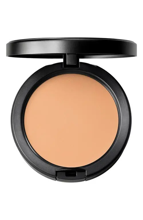 MAC COSMETICS Studio Fix Powder Plus Foundation - Nw20