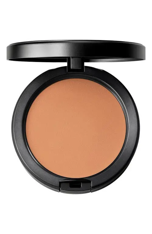 MAC COSMETICS Studio Fix Powder Plus Foundation - Nw40