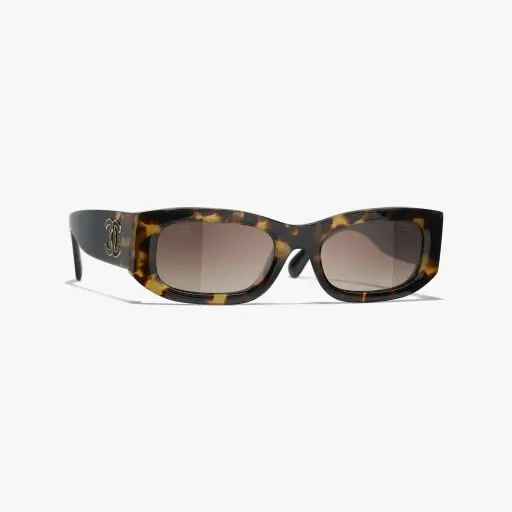 Chanel Rectangle Sunglasses - Tortoise. Clips : Tortoise & Black