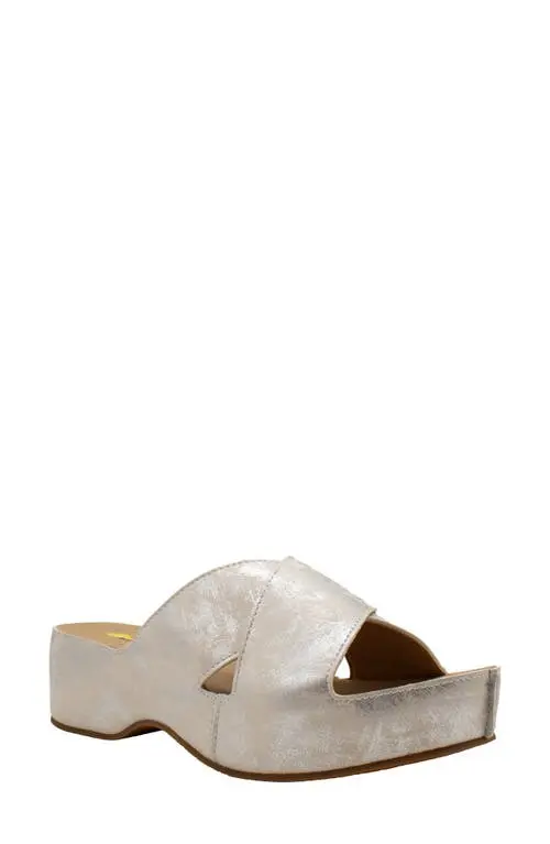 VOLATILE Edith Platform Sandals