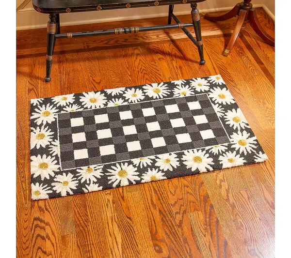 PLOW & HEARTH Hand Hooked Floral Check Doormat - One-color