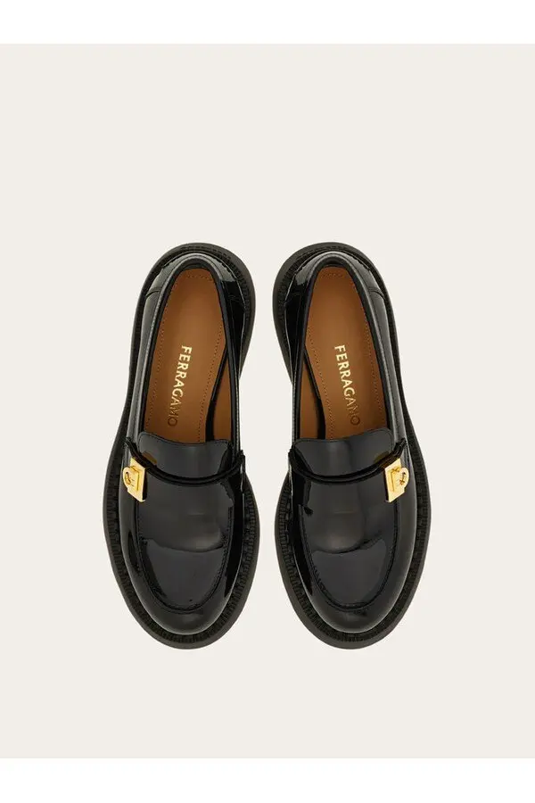 FERRAGAMO Hug Buckle Chunky Loafer - Black