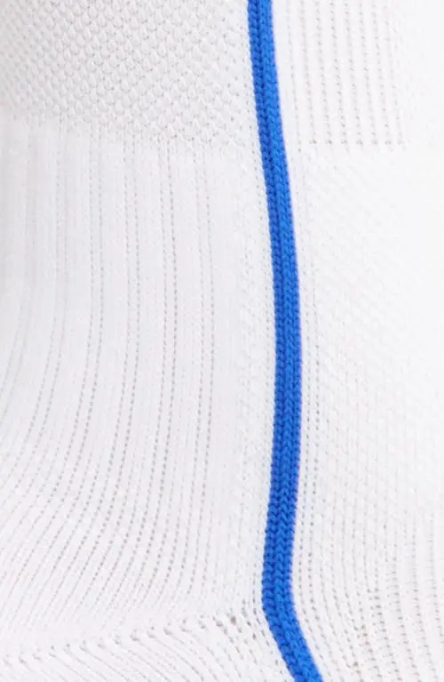 On Court Crew Socks - White/ Indigo