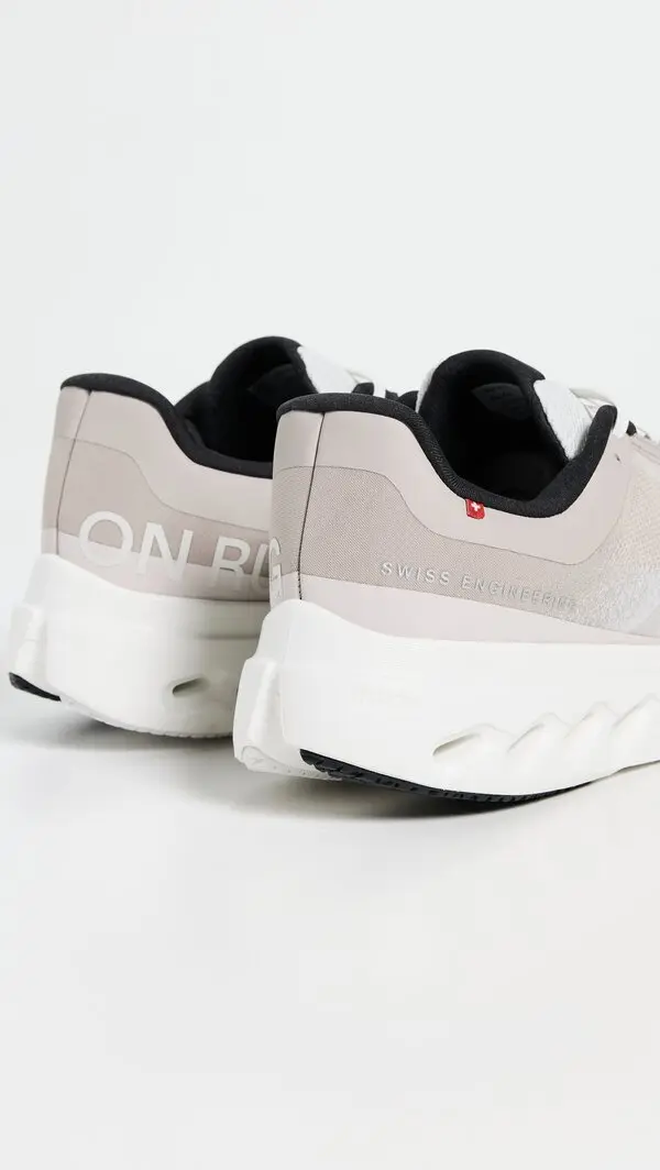 On Cloudsurfer Next 1 Sneakers - Fog/ivory