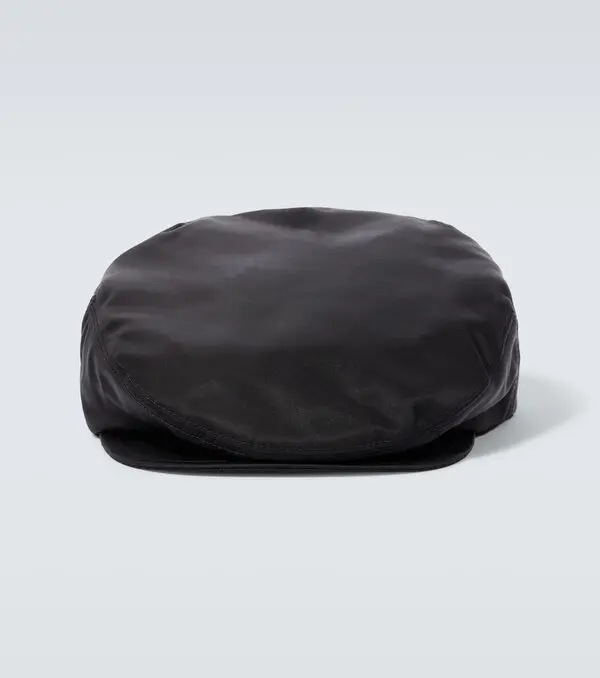 Prada Logo Beret - Black