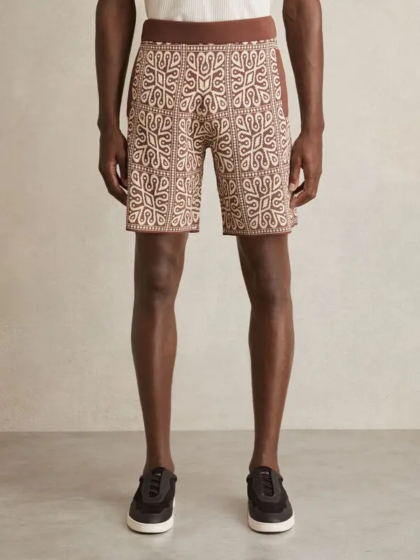 REISS Redhill Tile Pattern Knit Shorts - Brown/white