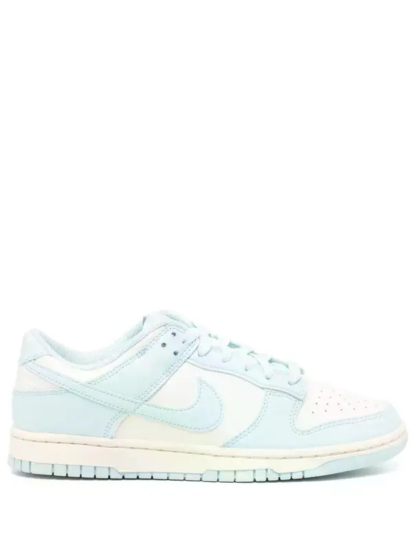 Nike Dunk Low Sneakers