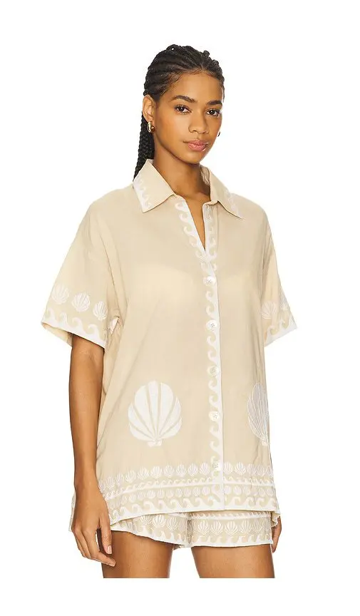 Show Me Your Mumu Parker Button Down - Latte Capri Shells