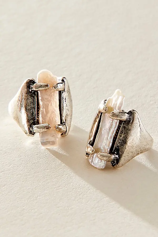 Free People Clasped Pearl Ring - Silver/pearl